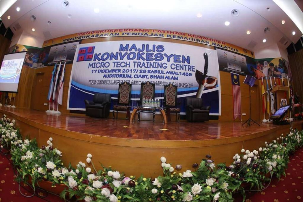 Majlis Konvokesyen Micro Tech Training Centre – Micro Tech Tvet College